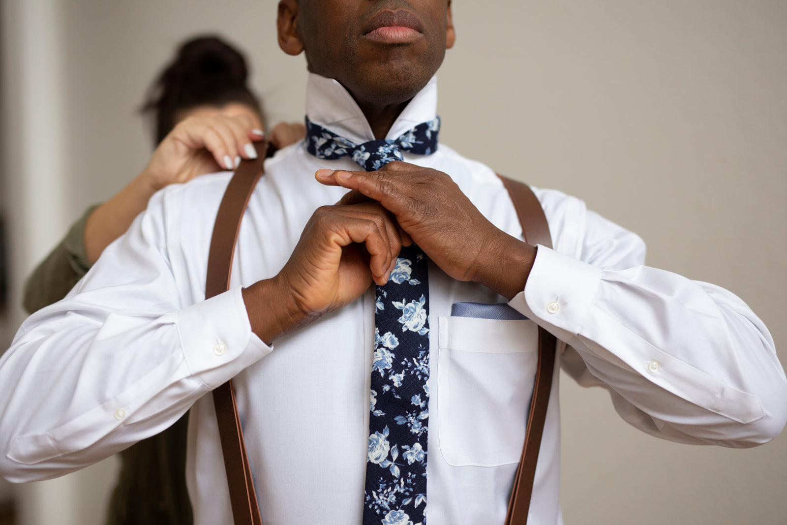 Navy and Light Blue Floral Neck Tie – London Jae Apparel